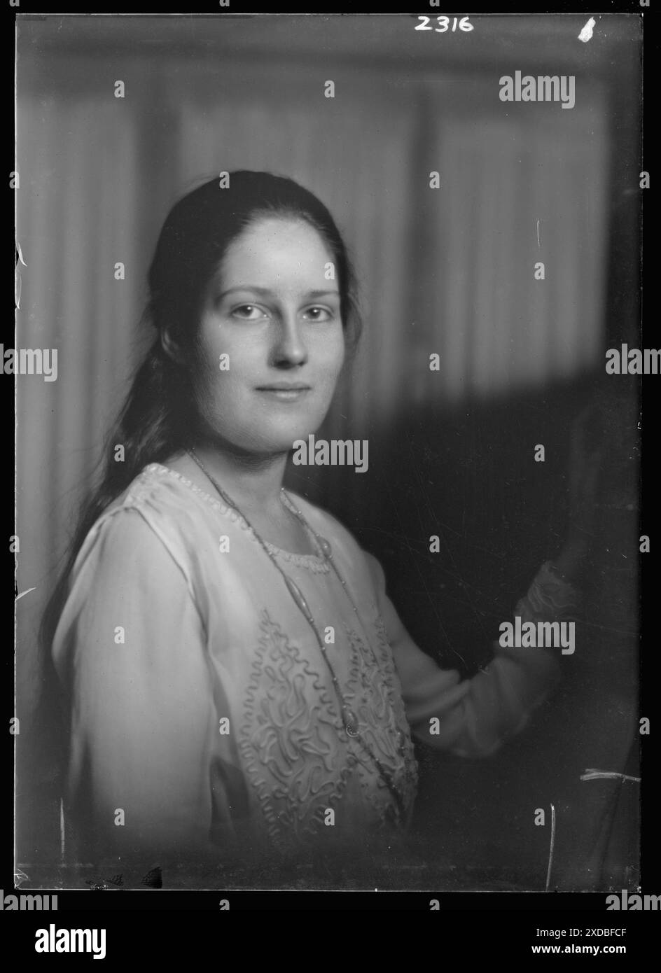 Tully, Marion, Miss (Babcock), portrait photograph. Genthe photograph ...