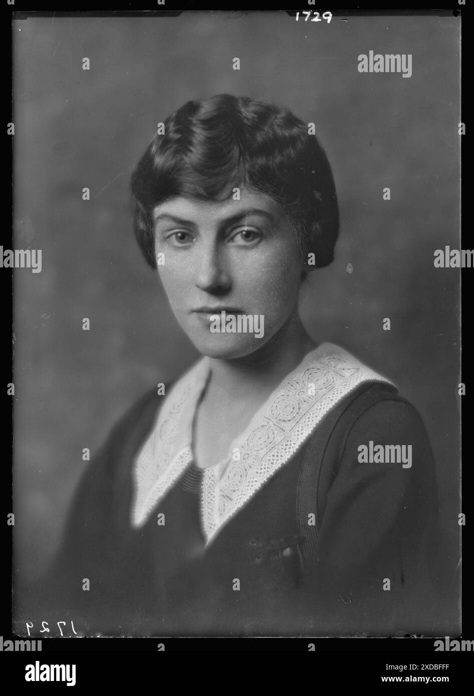 Ridgeley, Dorothy, Miss (Mrs. S.W. Murkland), portrait photograph ...