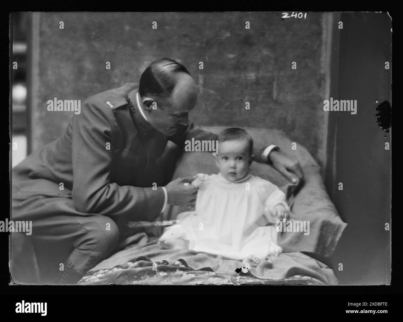 Stimson, H.B., Lieutenant, and baby, portrait photograph. Genthe ...