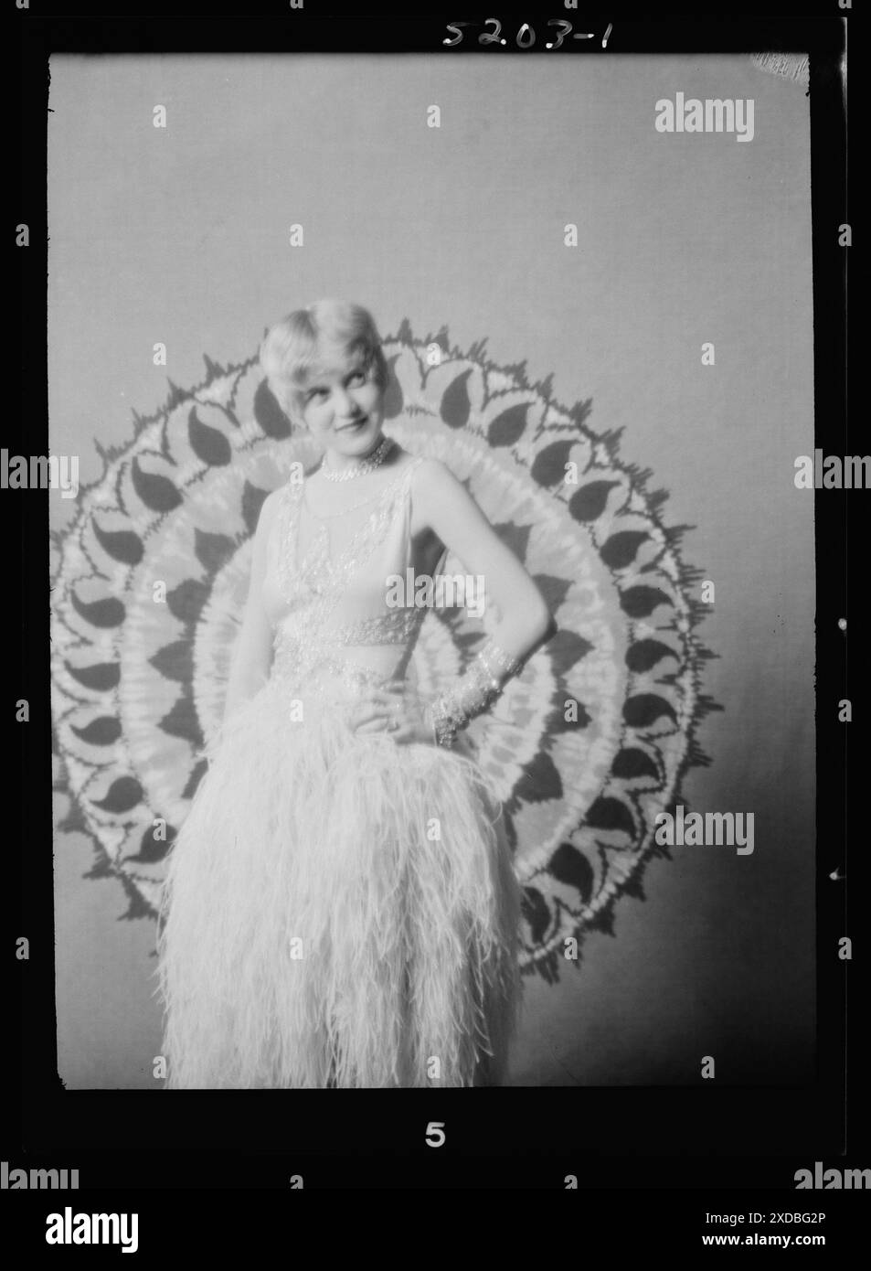 Taylor, Ruth Lee, Miss, portrait photograph. Genthe photograph ...