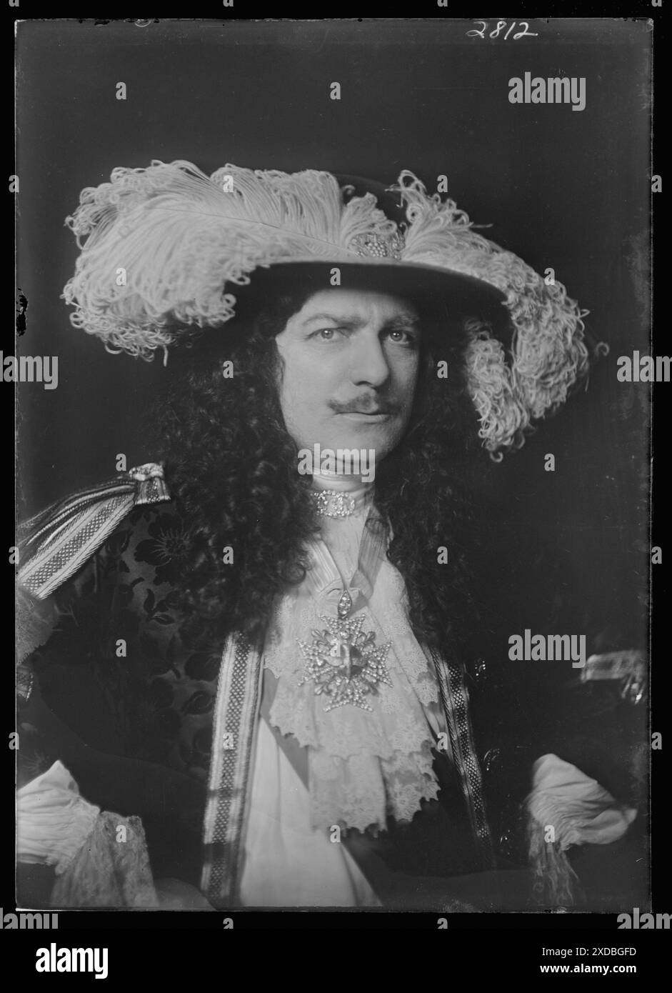Blinn, Holbrook, Mr., in costume. Genthe photograph collection Stock ...
