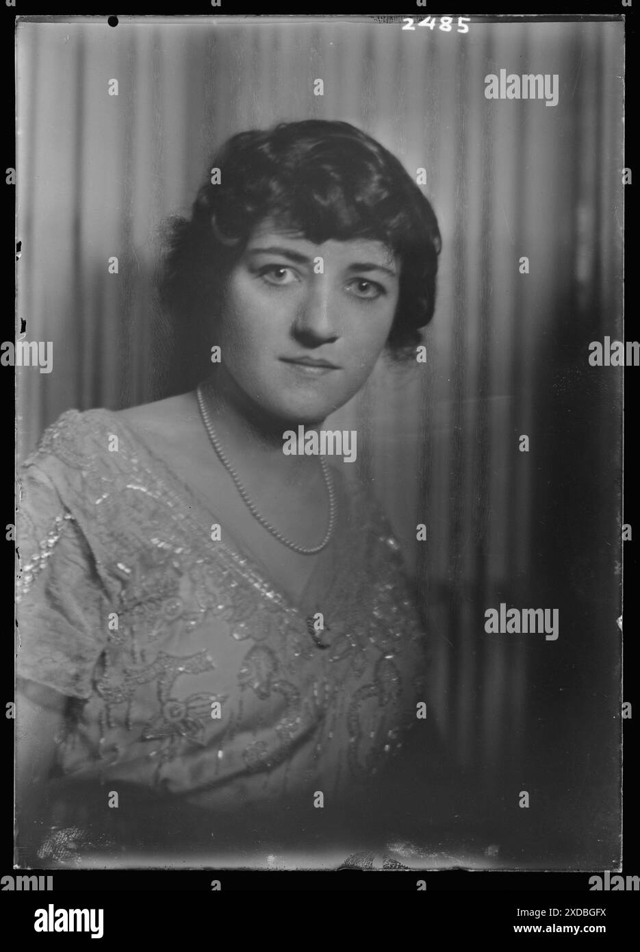 Miller, Ruth Frances, Mrs., portrait photograph. Genthe photograph ...