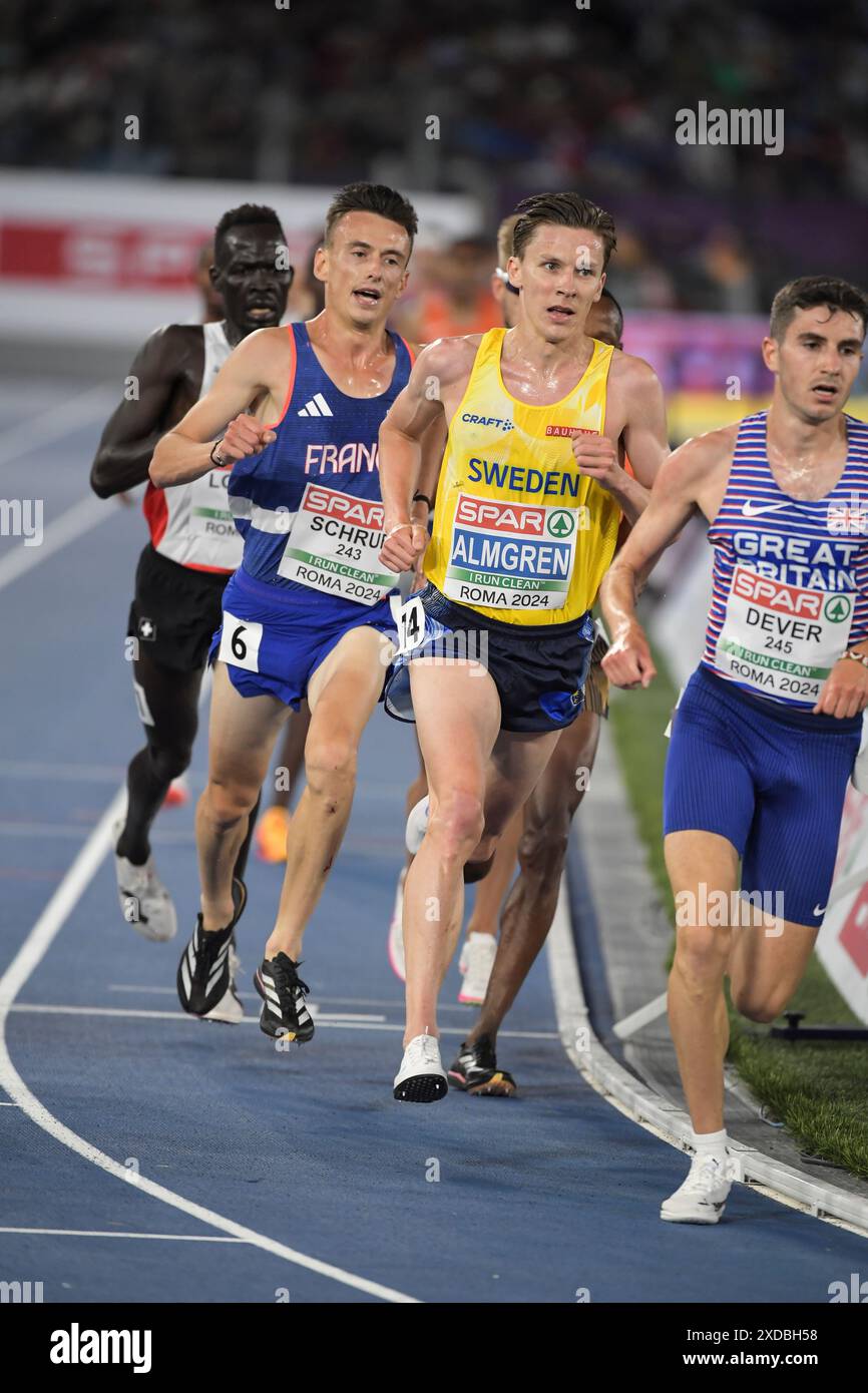 Andreas Almgren of Sweden competing in the men’s 10.000m final at the ...