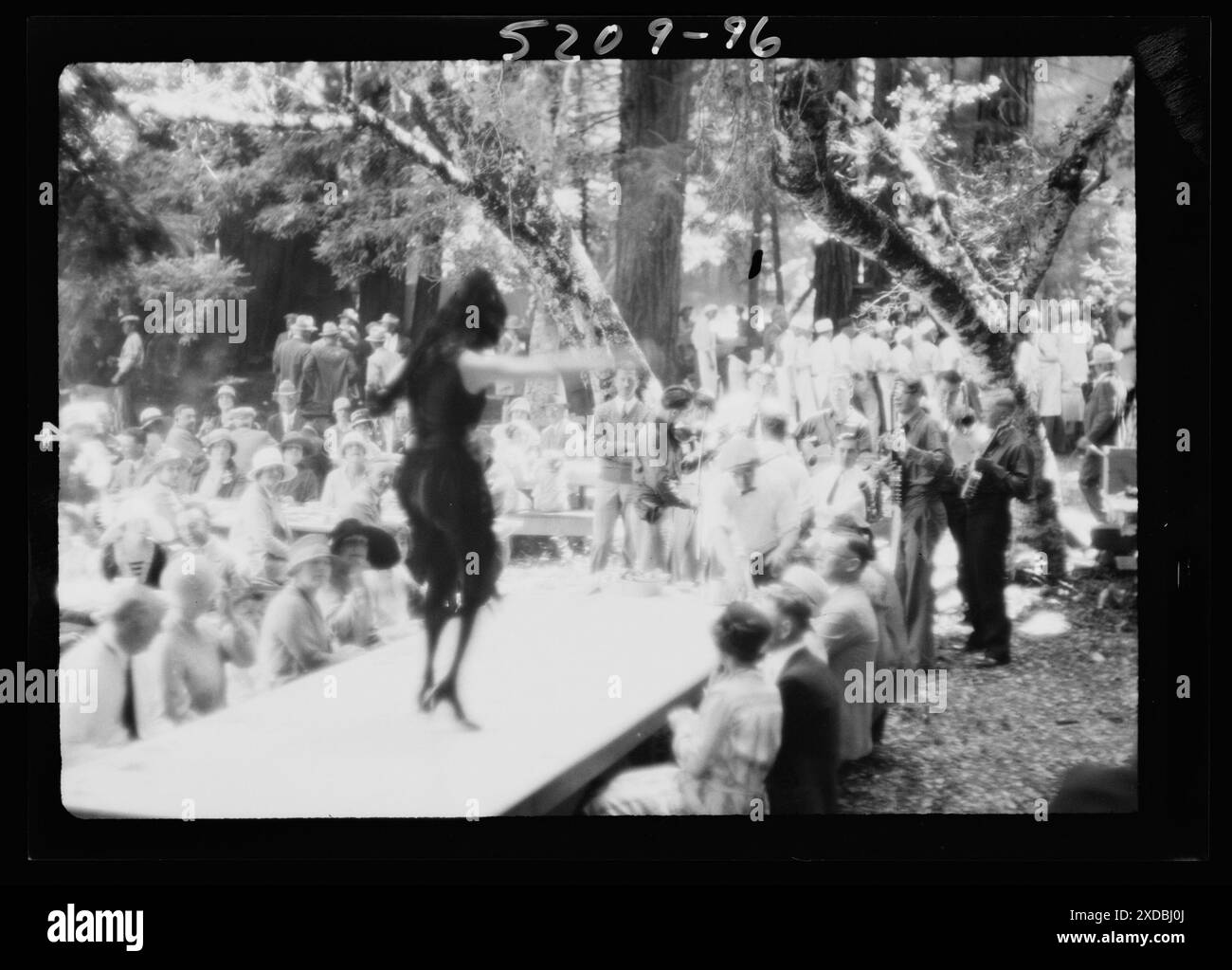 Moore, George Gordon, barbecue. Genthe photograph collection Stock ...