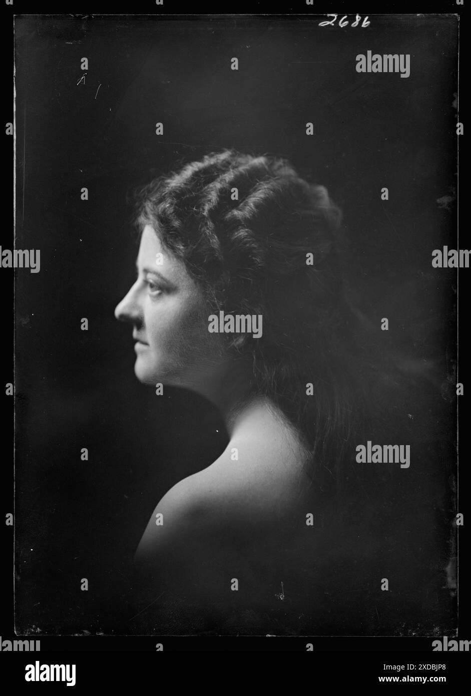 Doscher, Doris, Miss, portrait photograph. Genthe photograph collection ...