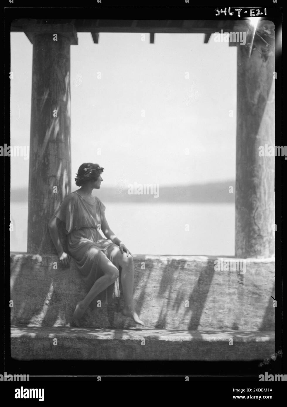 Tonetti, Miss, at Sneding's Landing. Genthe photograph collection Stock ...