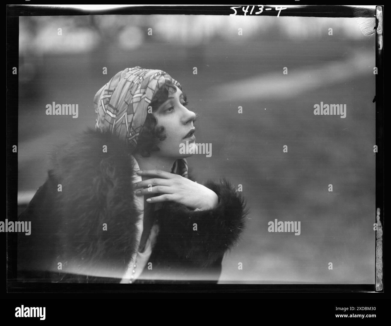 Altman, Ruth, Miss, portrait photograph. Genthe photograph collection ...