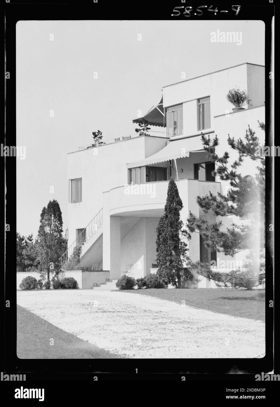 House at "The Shallows," property of Lucien Hamilton Tyng, Southampton ...