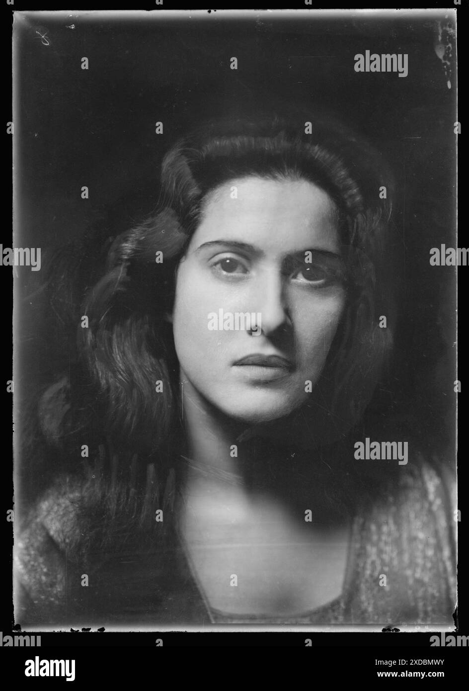 Levison, Pearl, Miss, portrait photograph. Genthe photograph collection ...