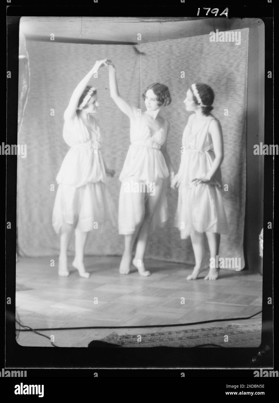 Anna Duncan and dancers. Genthe photograph collection Stock Photo - Alamy