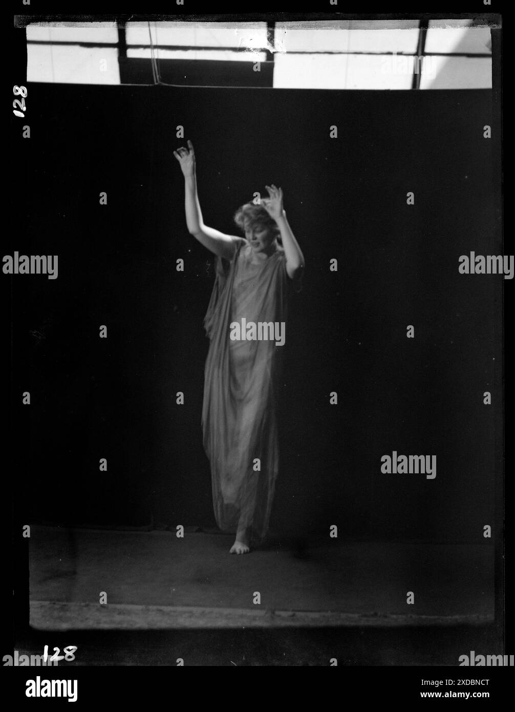 Unidentified dancer, possibly an Elizabeth Duncan dancer. Genthe ...