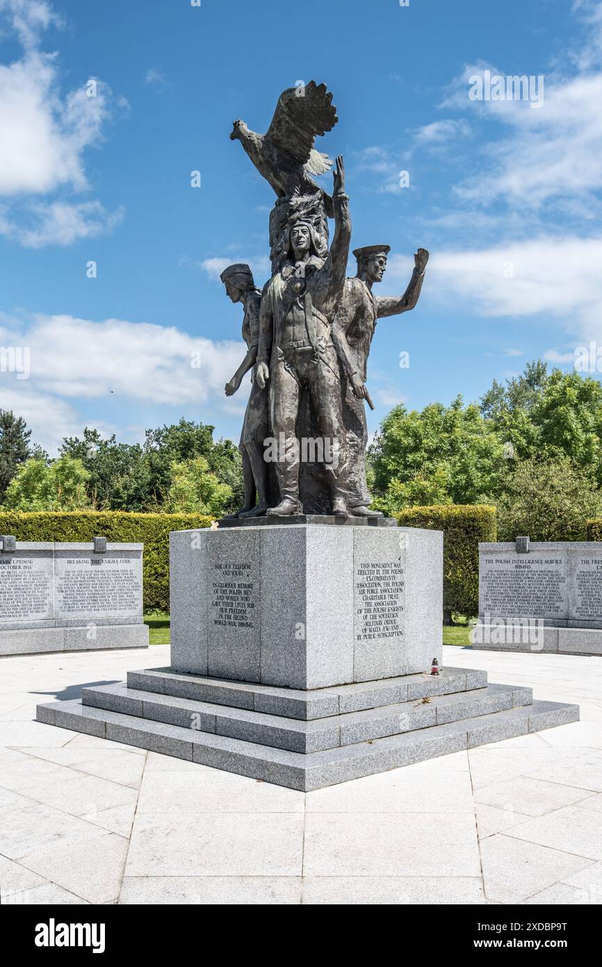 Polish Forces War Memorial,National Memorial Arboretum, Alrewas ...