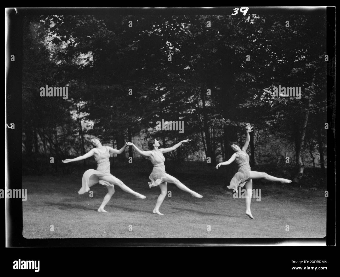 Elizabeth Duncan dancers. Genthe photograph collection Stock Photo - Alamy