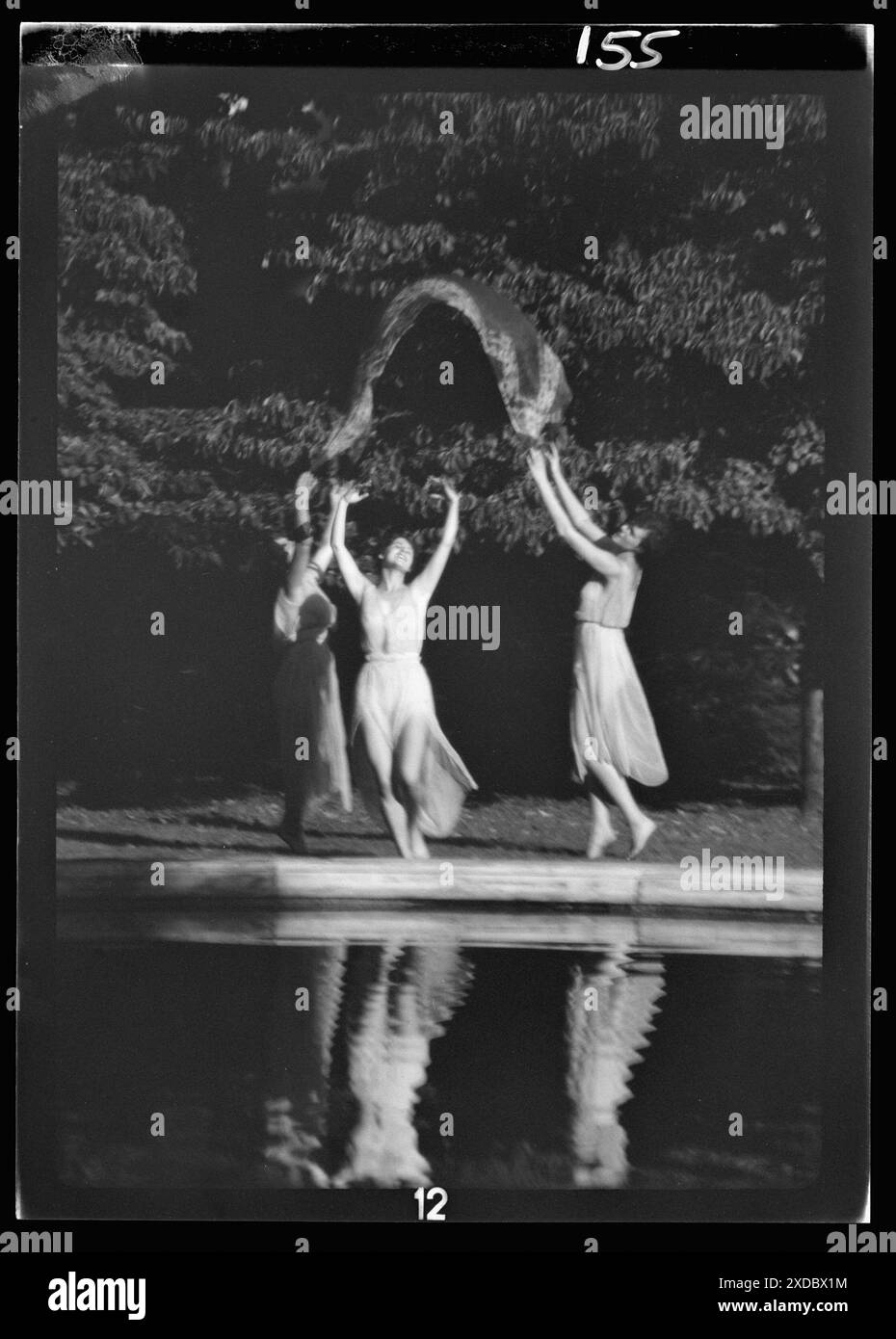 Elizabeth Duncan dancers. Genthe photograph collection Stock Photo - Alamy
