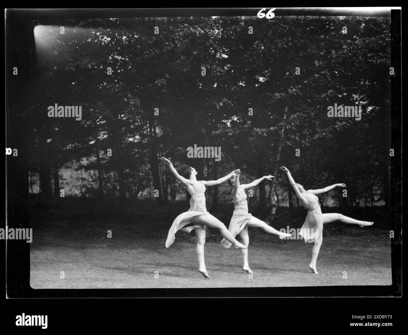 Elizabeth Duncan dancers. Genthe photograph collection Stock Photo - Alamy