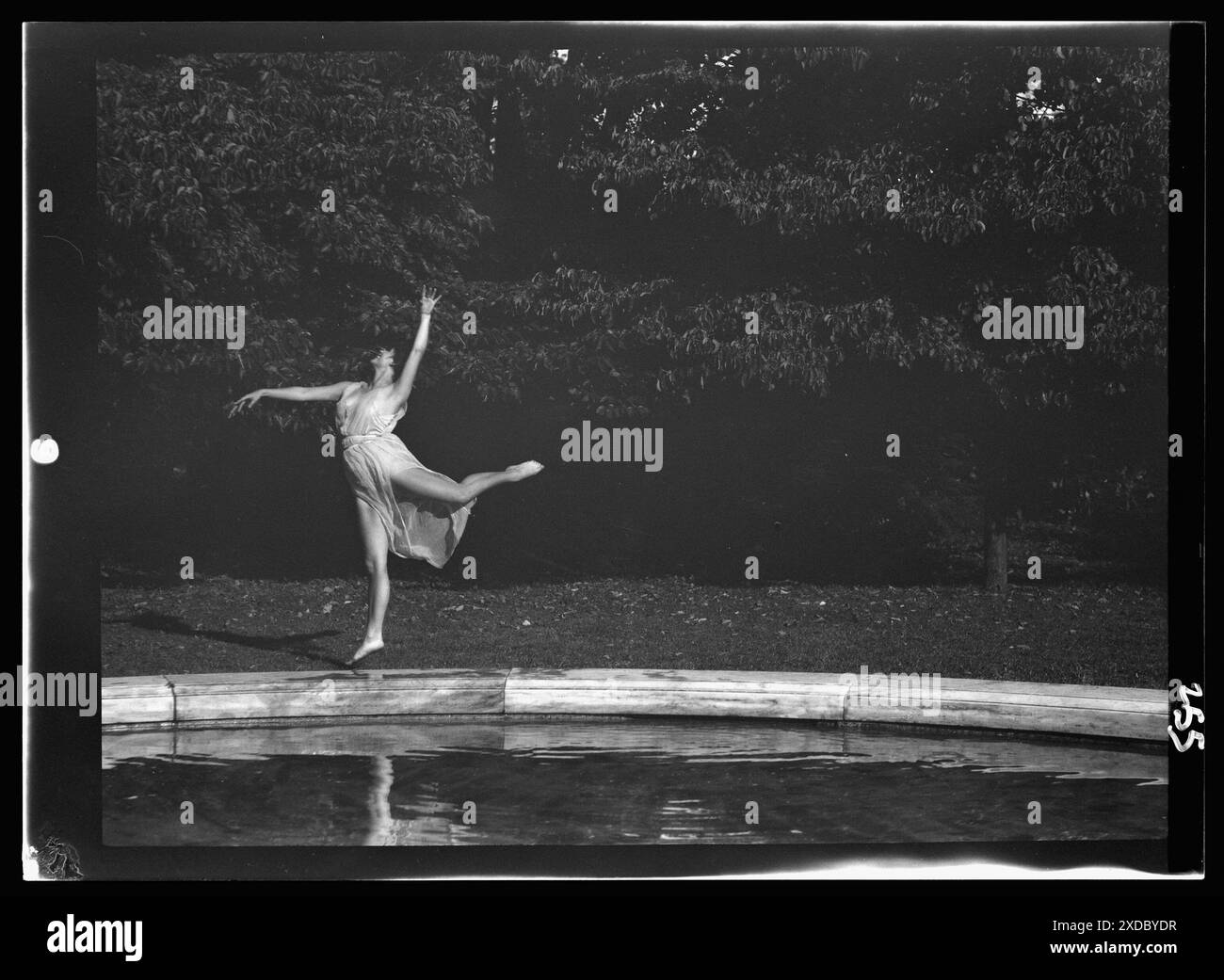 Elizabeth Duncan dancers. Genthe photograph collection Stock Photo - Alamy