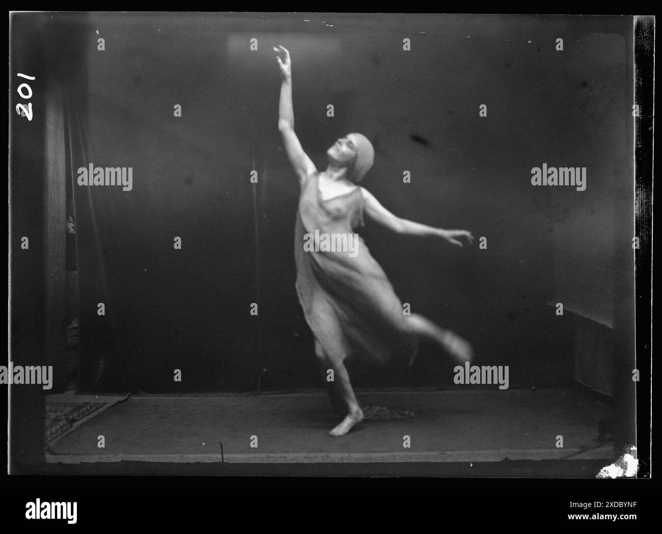 Unidentified dancer, possibly an Elizabeth Duncan dancer. Genthe ...