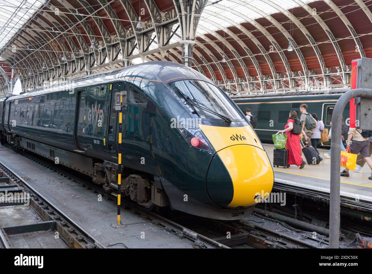 London, UK, 121st June 2024. UK Weather: London workers boarding their ...