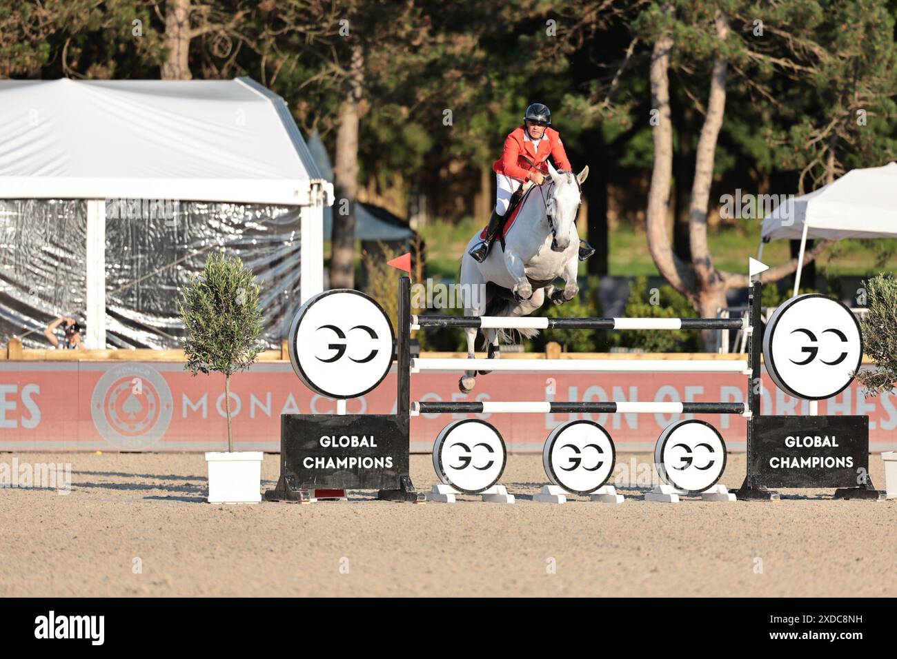 Gregory Cottard of France with Cocaine du Val during the Second GCL ...