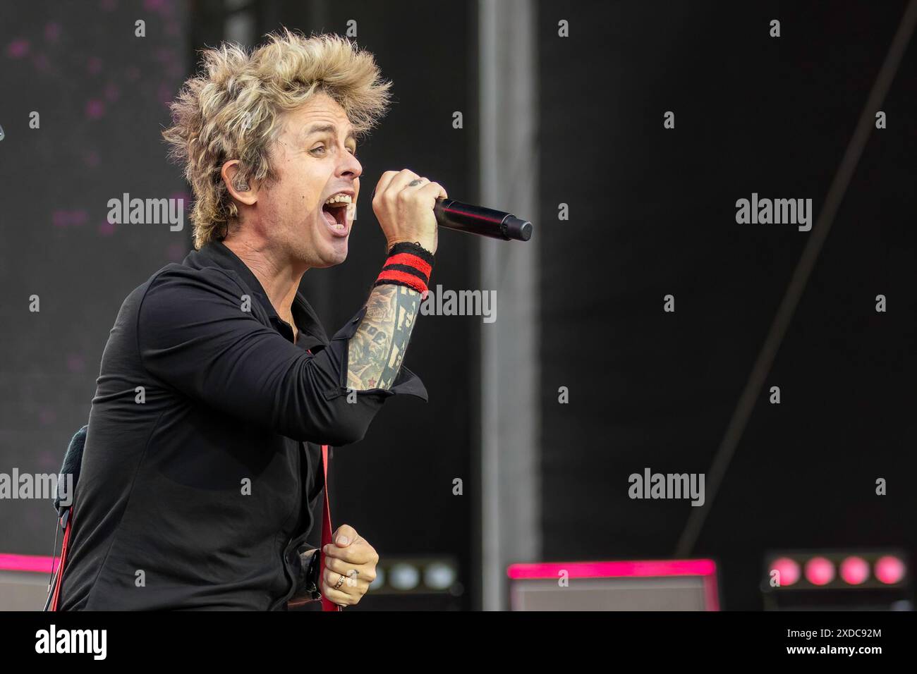 Manchester, England, 21st June, 2024. Billie Joe Armstrong of Green Day ...