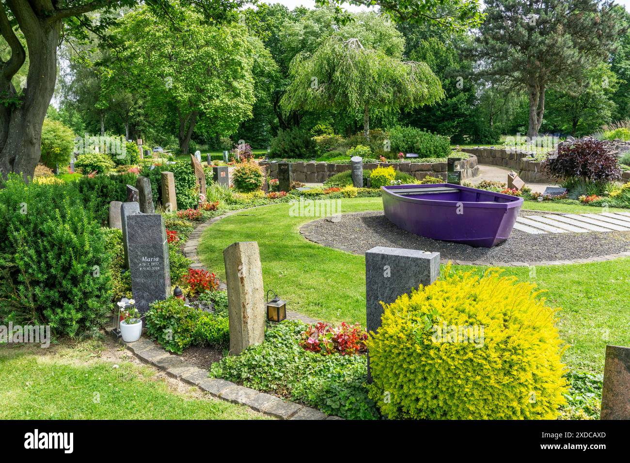 Memoriam garden, graves in themed gardens, haven of peace, at the Park ...
