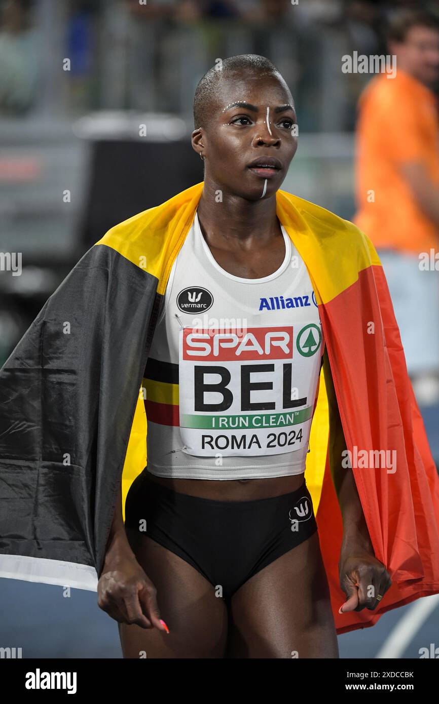 Cynthia Bolingo of Belgium competing in the women’s 4x400m relay final ...