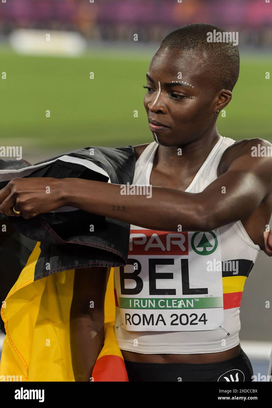 Cynthia Bolingo of Belgium competing in the women’s 4x400m relay final ...