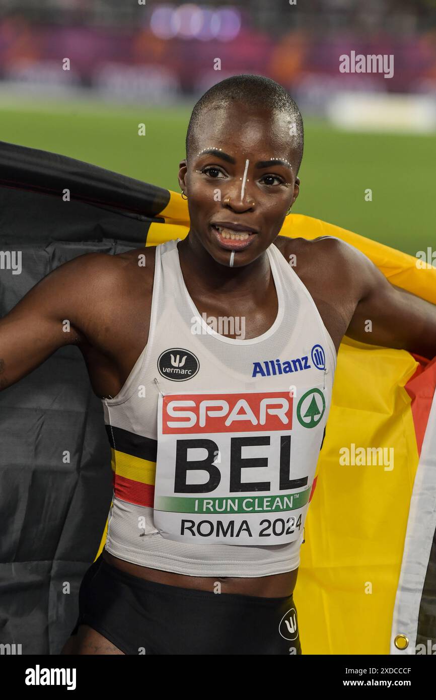 Cynthia Bolingo of Belgium competing in the women’s 4x400m relay final ...