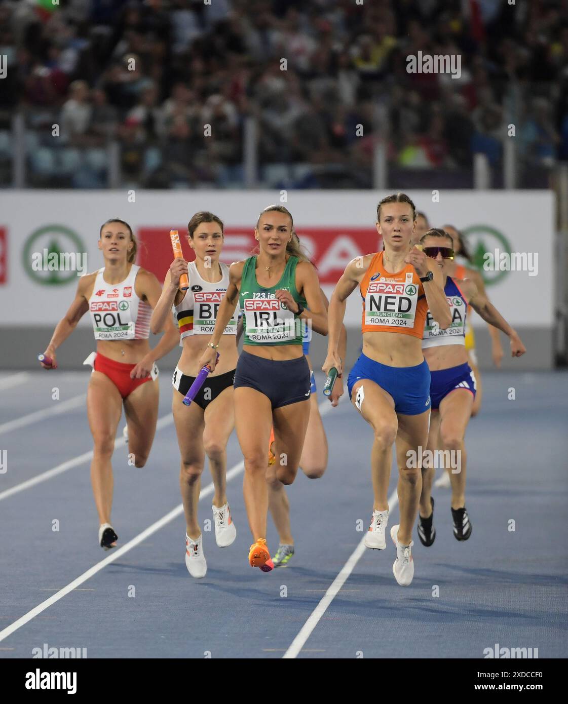 Femke Bol of the Netherlands and Sharlene Mawdsley of Ireland competing ...