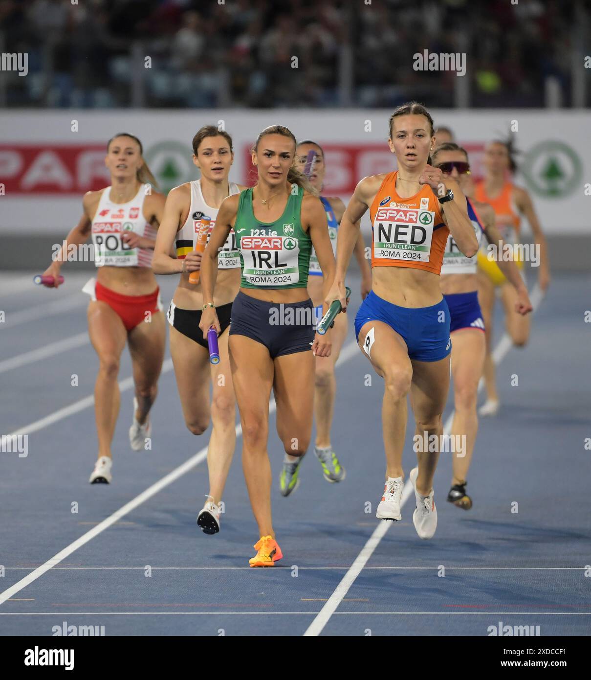 Femke Bol of the Netherlands and Sharlene Mawdsley of Ireland competing ...