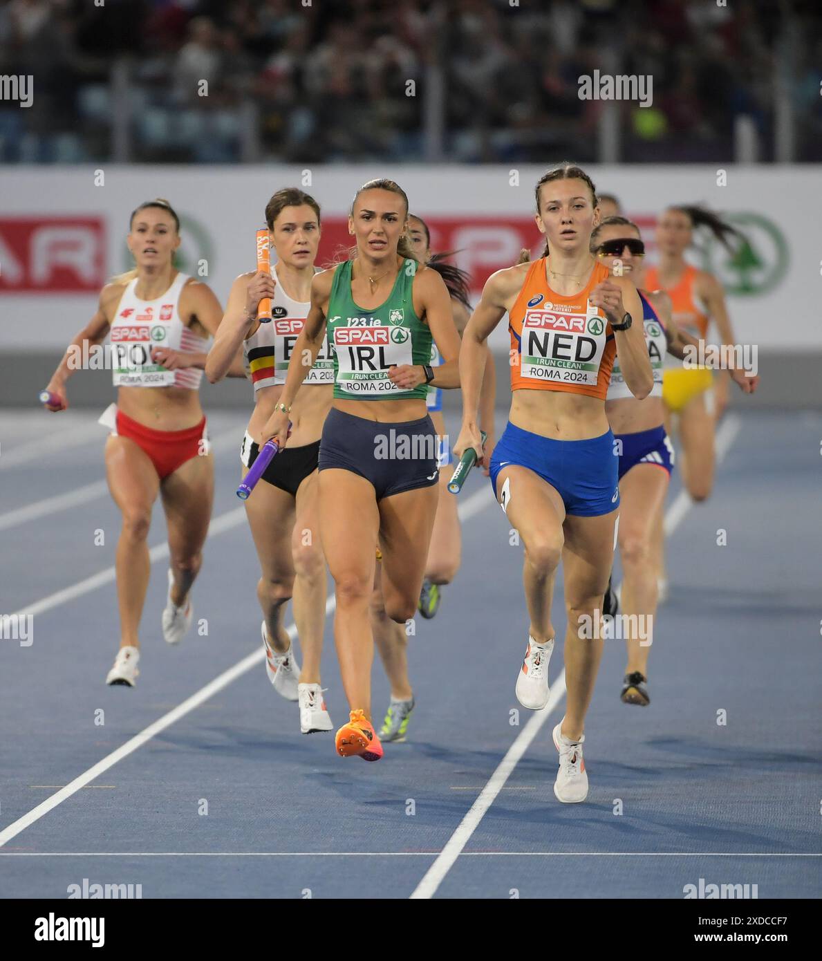 Femke Bol of the Netherlands and Sharlene Mawdsley of Ireland competing ...