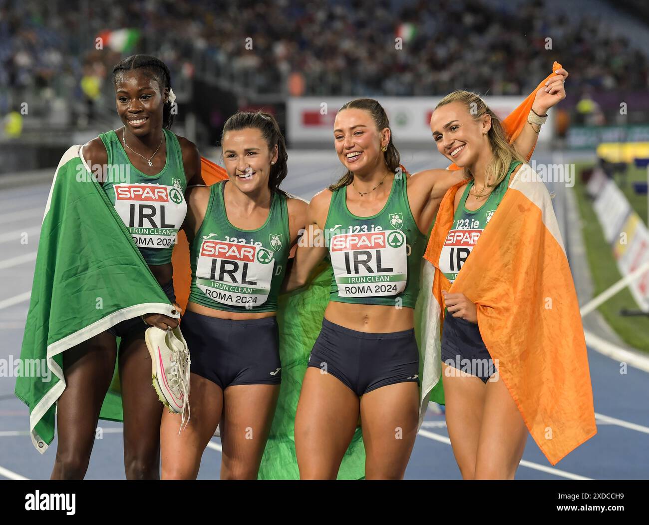 Team Ireland celebrate there silver medal in the women’s 4x400m relay ...