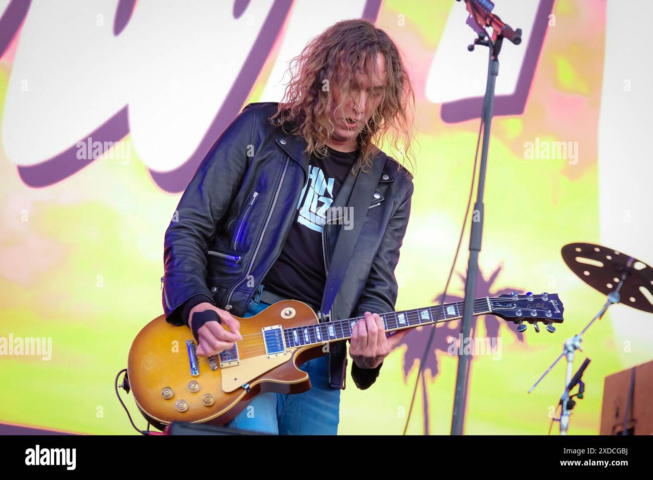 Dan Hawkins, rhythm guitarist with British glam rock band The Darkness ...