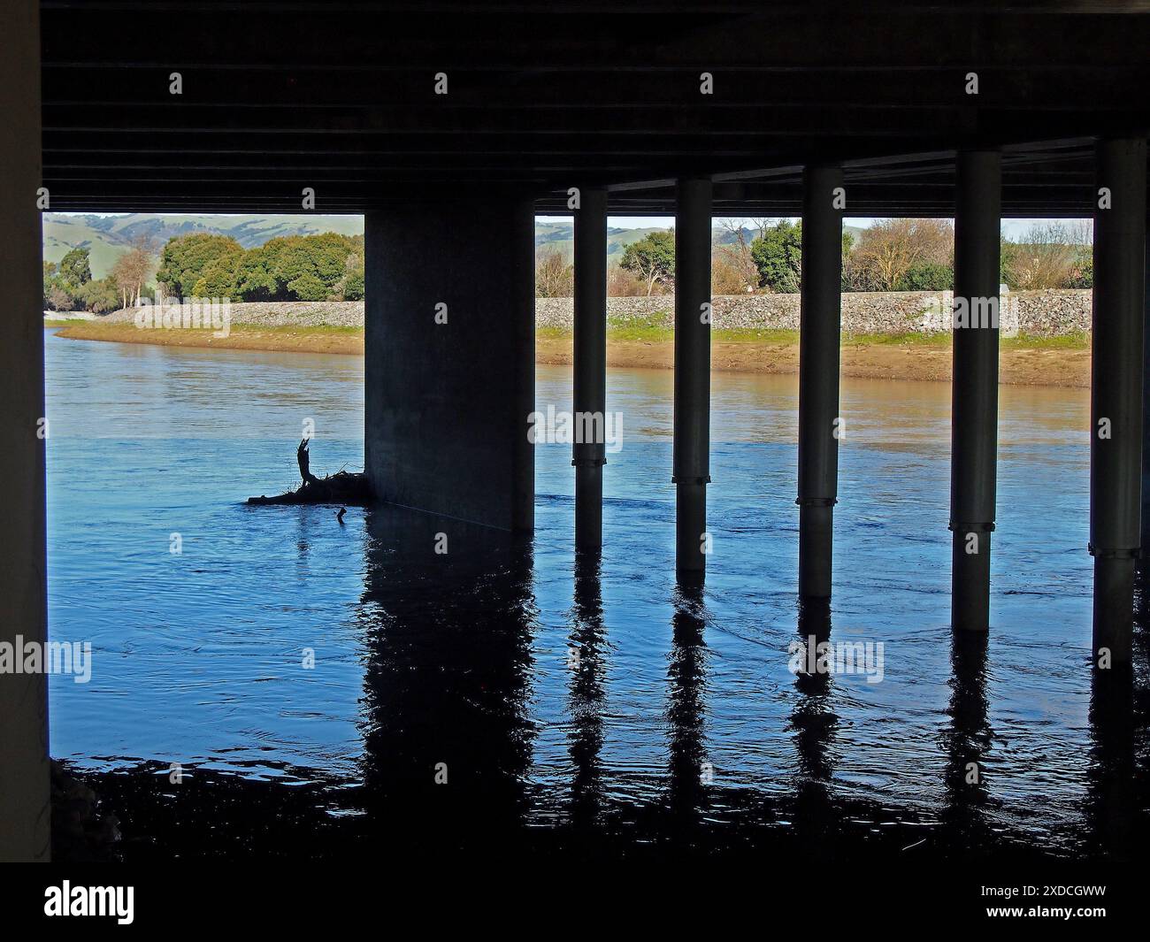 Earthquake reinforced supports hi-res stock photography and images - Alamy