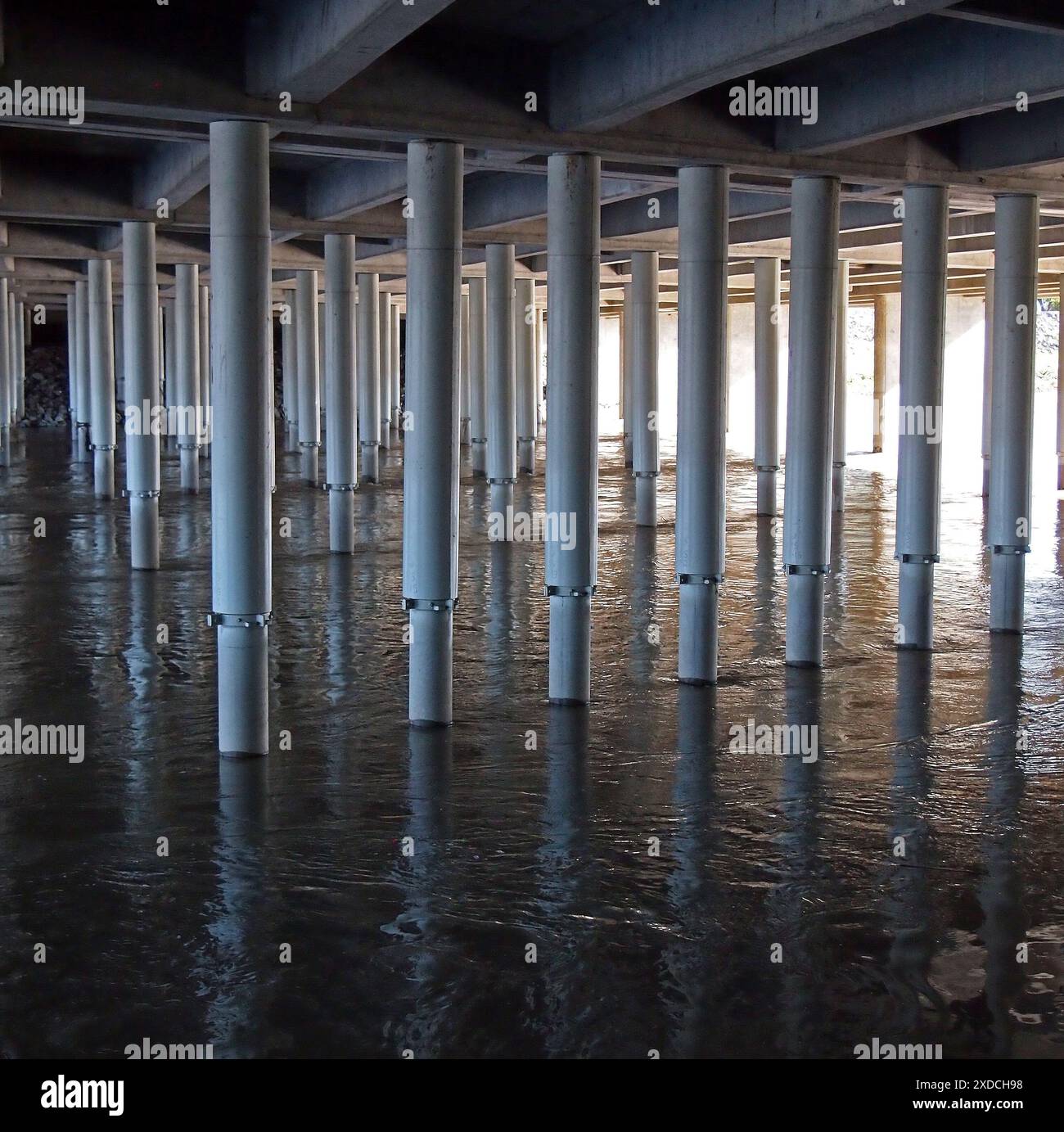 880 freeway Alameda Creek overpass earthquake reinforced supports in ...