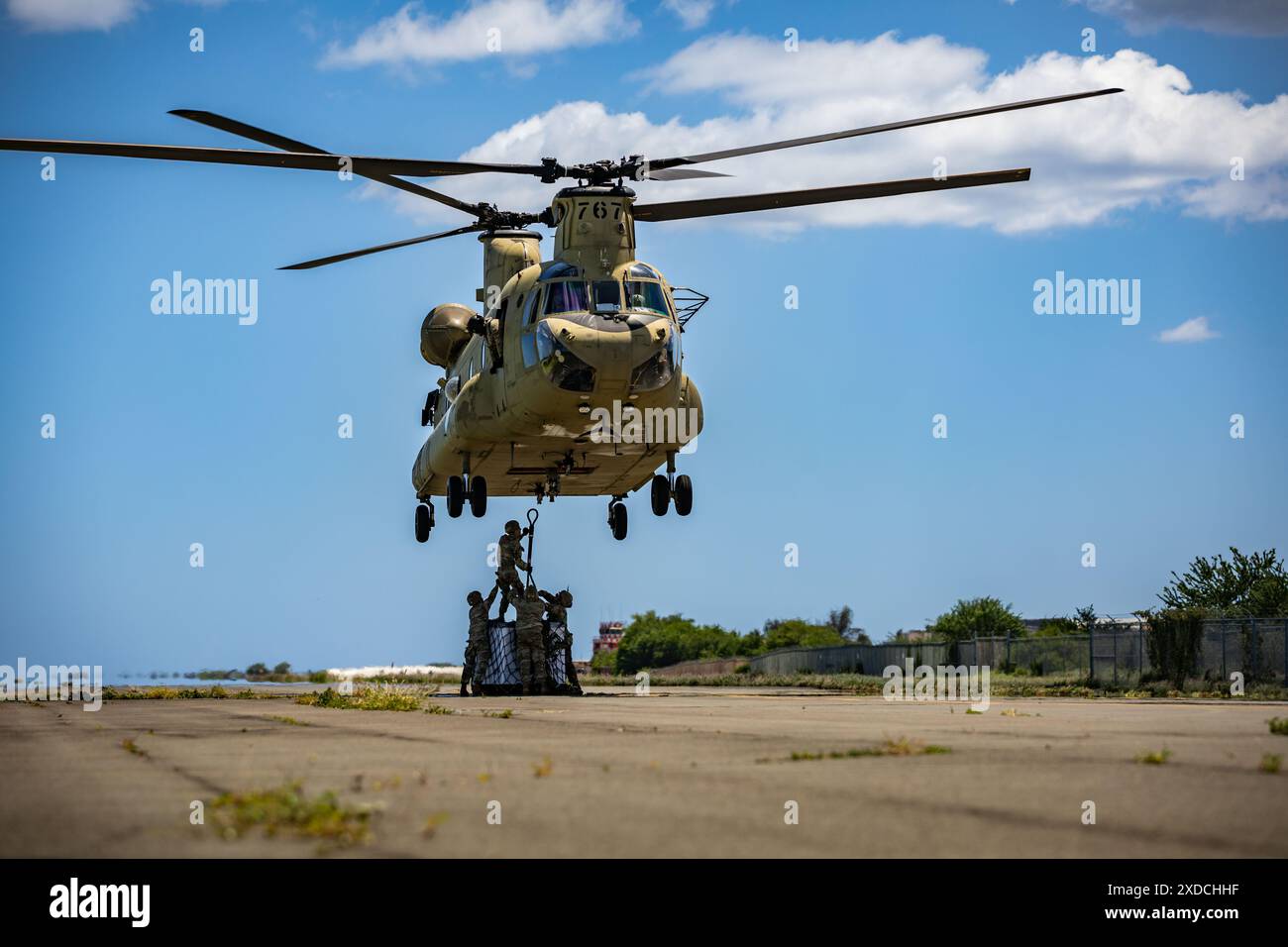 U.S. Soldiers assigned to Bravo Company, 2nd Battalion, 211th Aviation ...