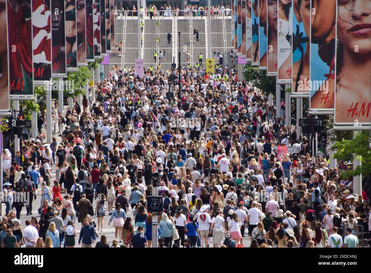 London, UK. 21st June, 2024. Thousands of Taylor Swift fans, known as ...