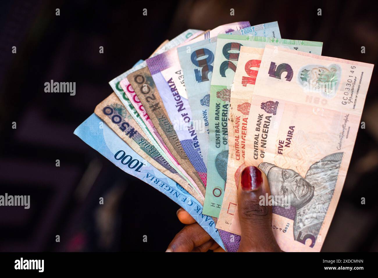 Banknotes Money currency of Nigeria Stock Photo - Alamy