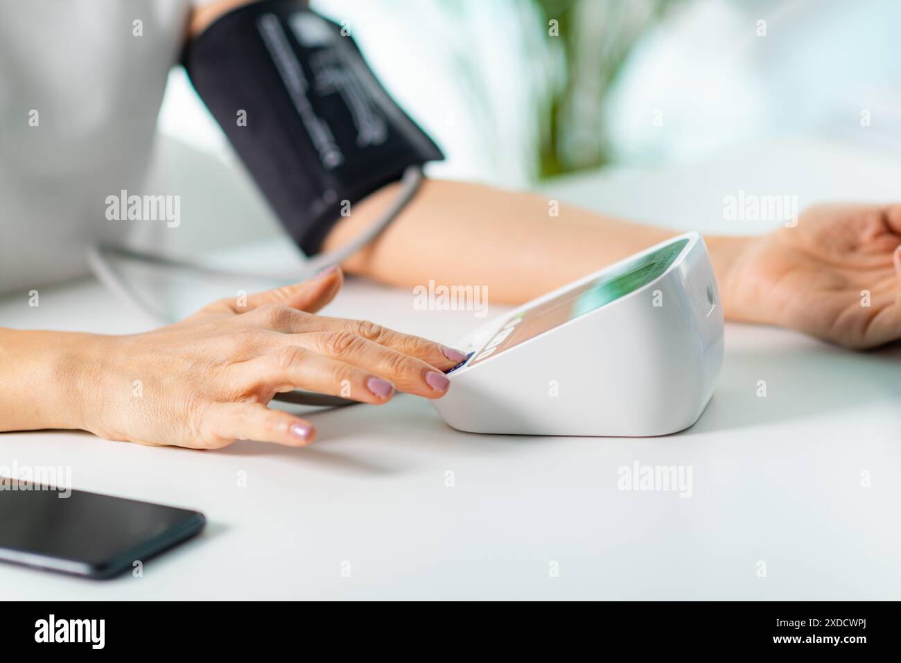Blood pressure tracking hi-res stock photography and images - Alamy