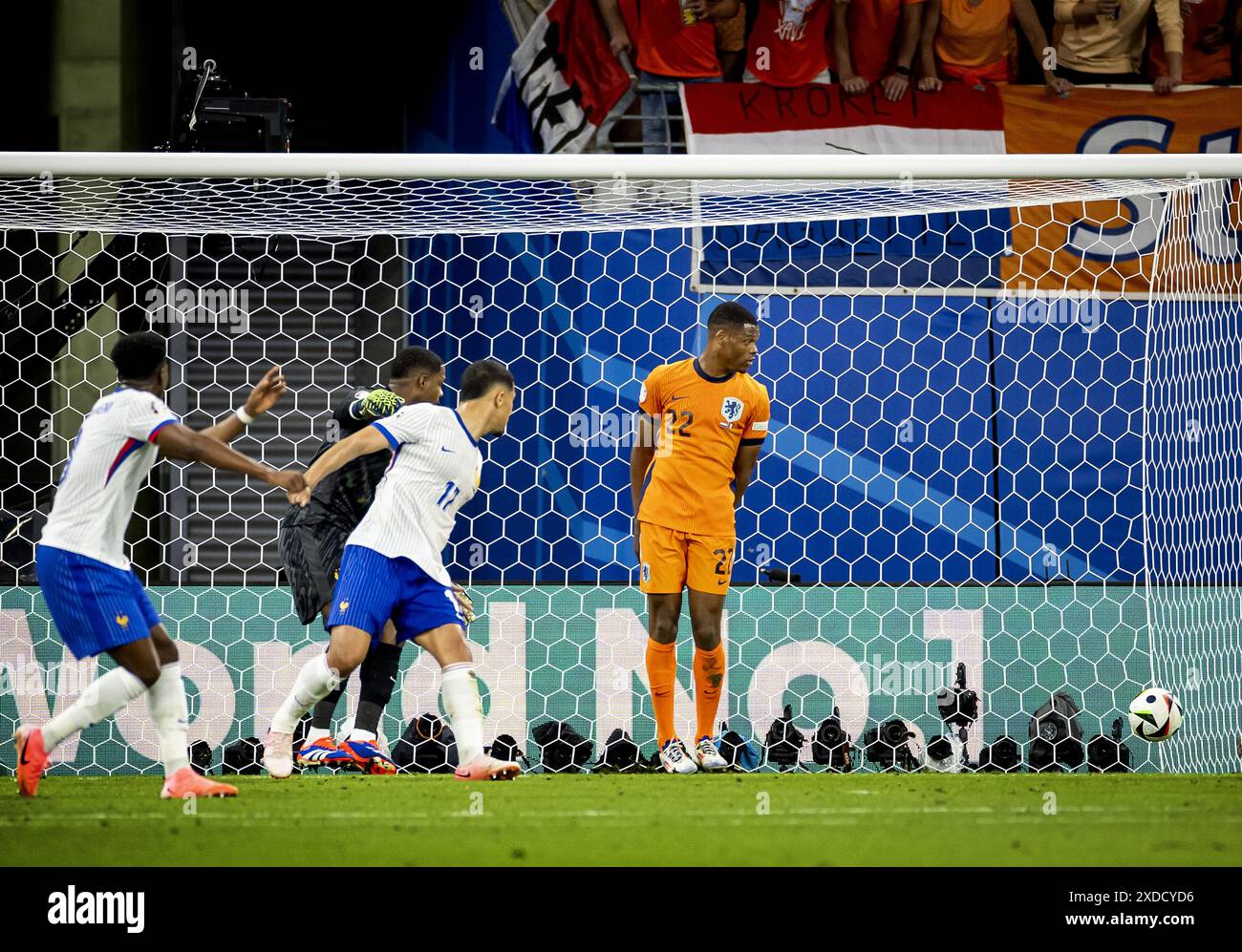 LEIPZIG - The disallowed goal, Denzel Dumfries of Holland is offside (l ...