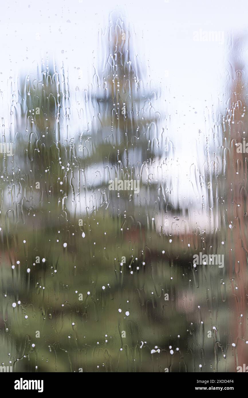 Dirty window with soap ready for washing Stock Photo - Alamy
