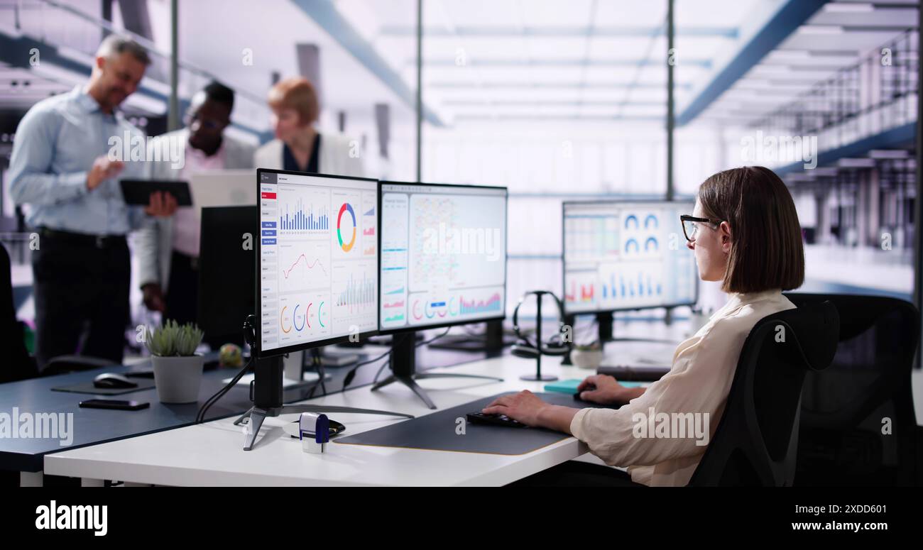 Data Analyst Using Data Analytics KPI Dashboard Stock Photo - Alamy