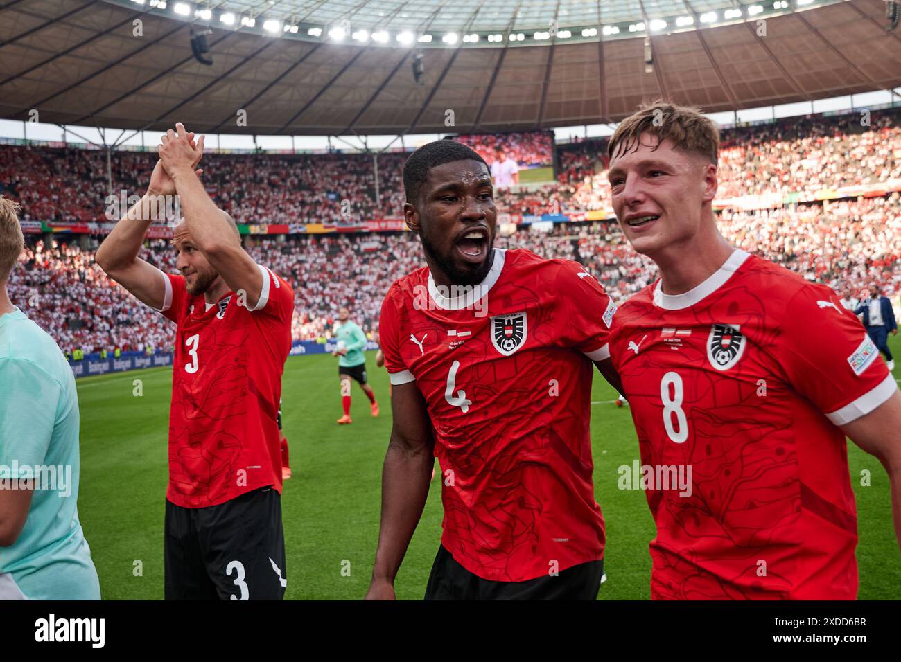 Oesterreich jubelt ueber Sieg, Kevin Danso (Oesterreich ...