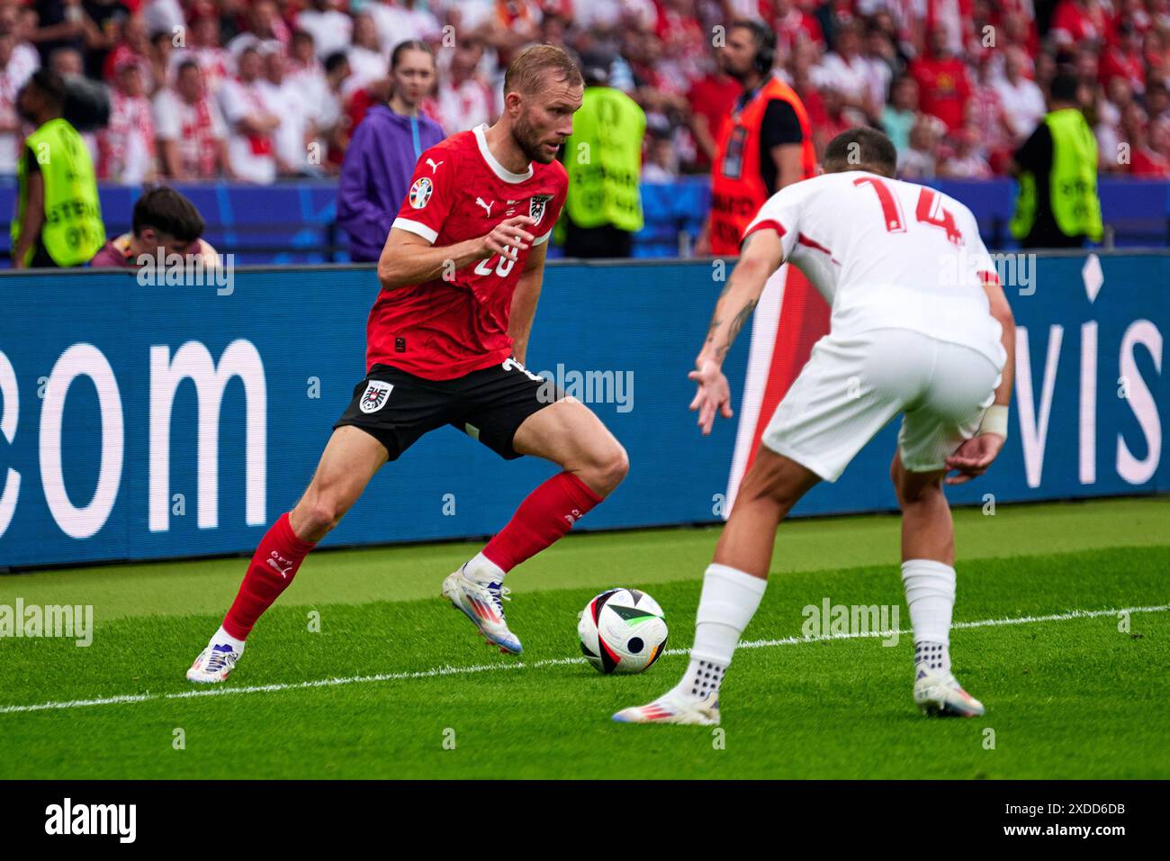 Konrad Laimer (Oesterreich Nationalmannschaft Euro 2024, #20), Jakub ...
