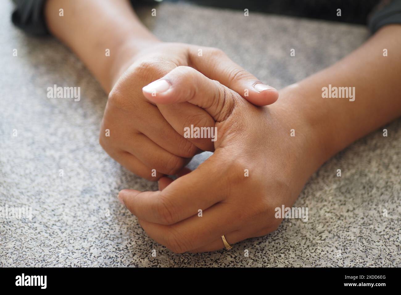 Young women hands suffering finger hi-res stock photography and images ...