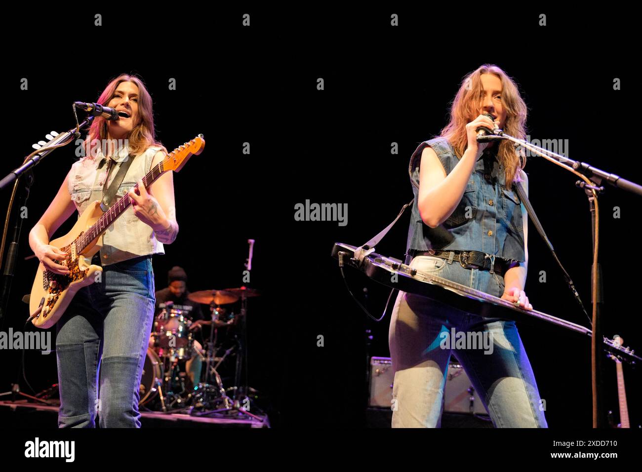 Rebecca Lovell, left, and Megan Lovell of Larkin Poe perform during the ...