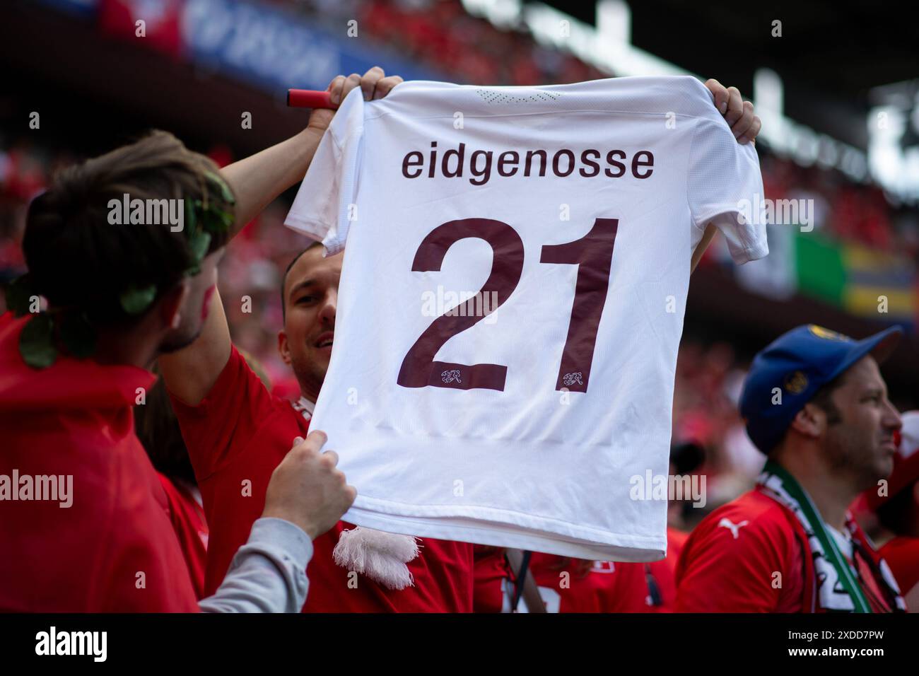 Fans der Schweiz mit Eidgenosse Trikot, GER, Hungary (HUN) vs ...