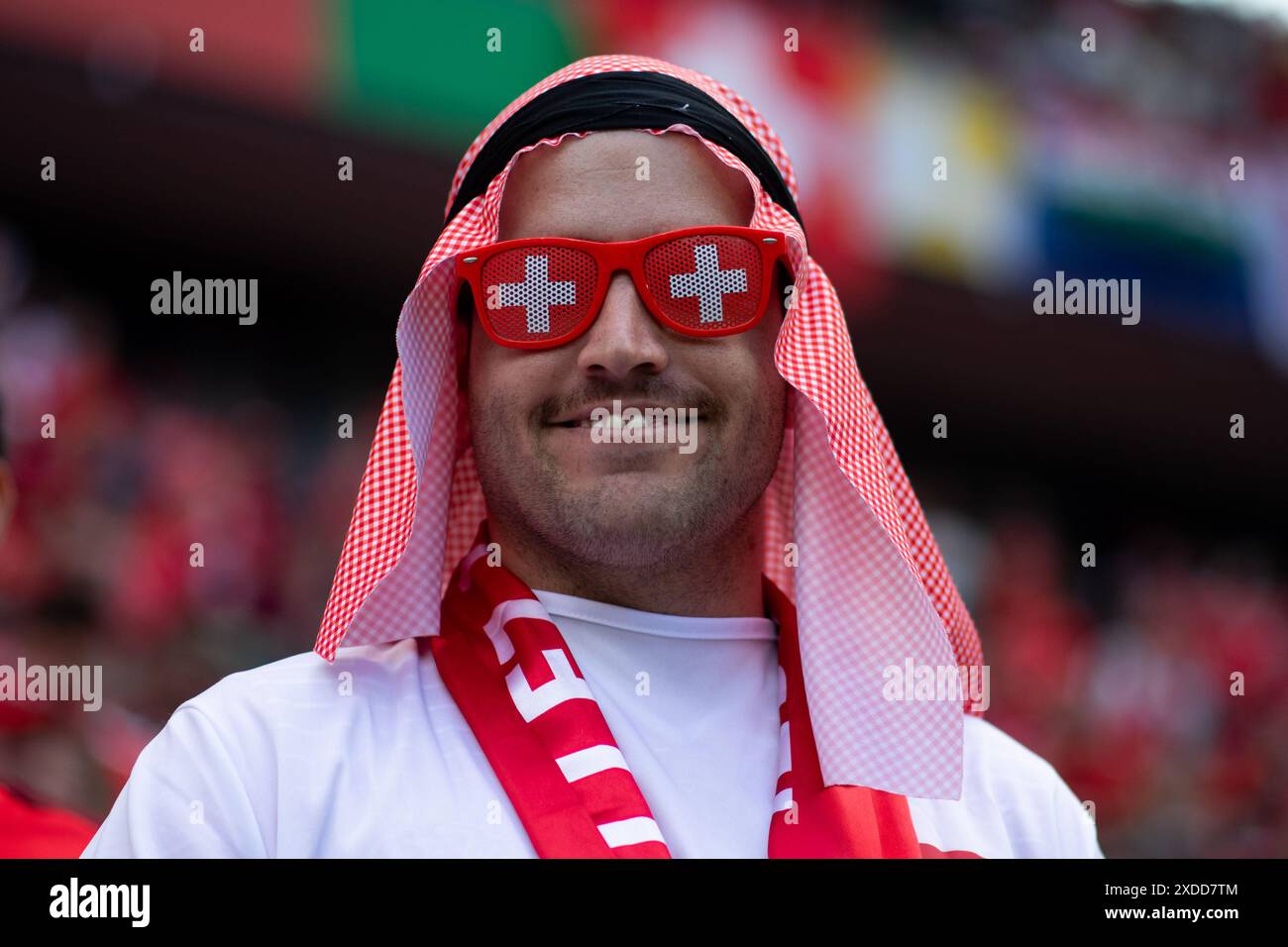 Fan der Schweiz mit Scheich Verkleidung, GER, Hungary (HUN) vs ...