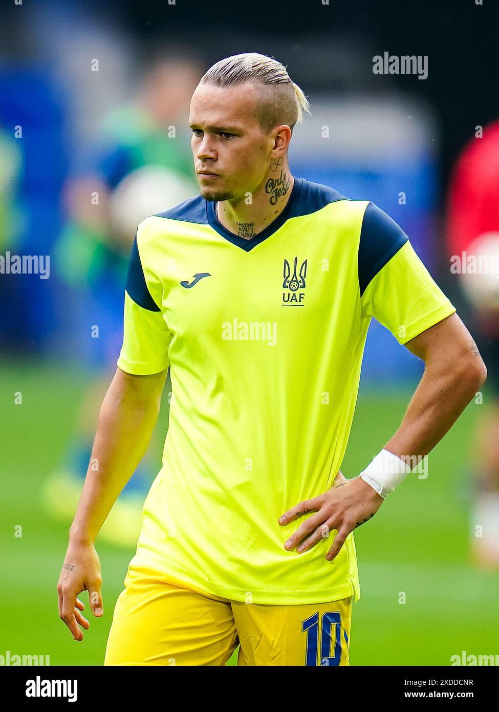 DUSSELDORF, GERMANY - JUNE 21: Mykhailo Mudryk of Ukraine looks on ...