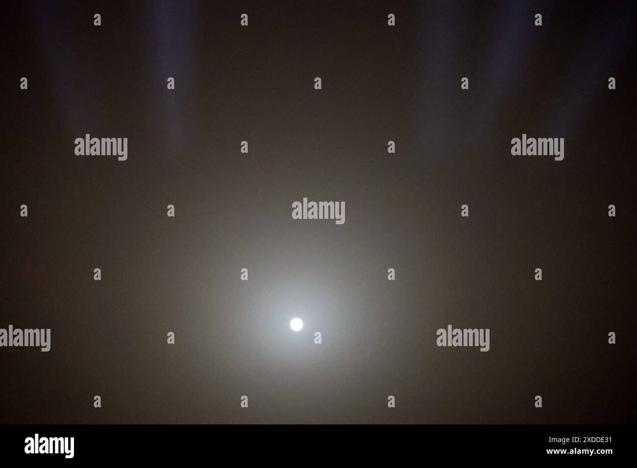 Split, Croatia. 21st June, 2024. View of the full moon and summer ...